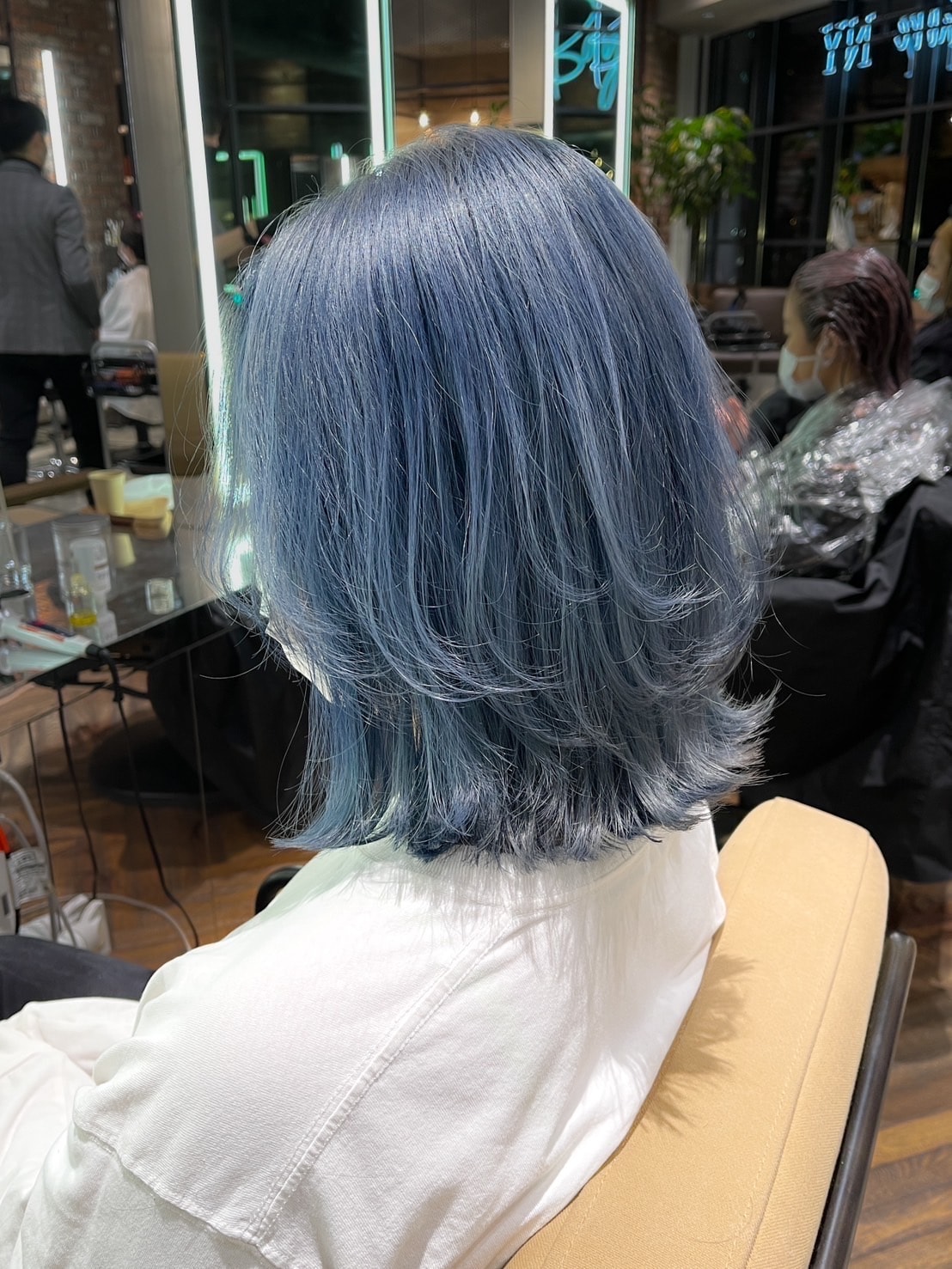 【2024年秋冬】話題の2大注目ヘアカラー特集 人気な髪色一覧20選 | ヘアカラーリング | LICOLO - 髪から自分を好きになる