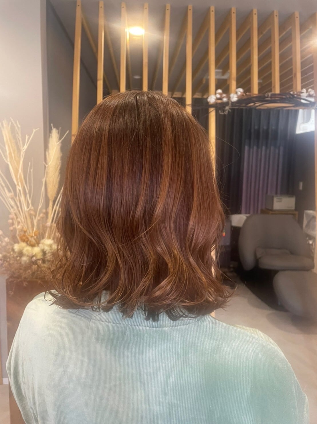 【2024年夏】おすすめヘアカラー特集 垢ぬけスタイル20選 | ヘアカラーリング | LICOLO - 髪から自分を好きになる