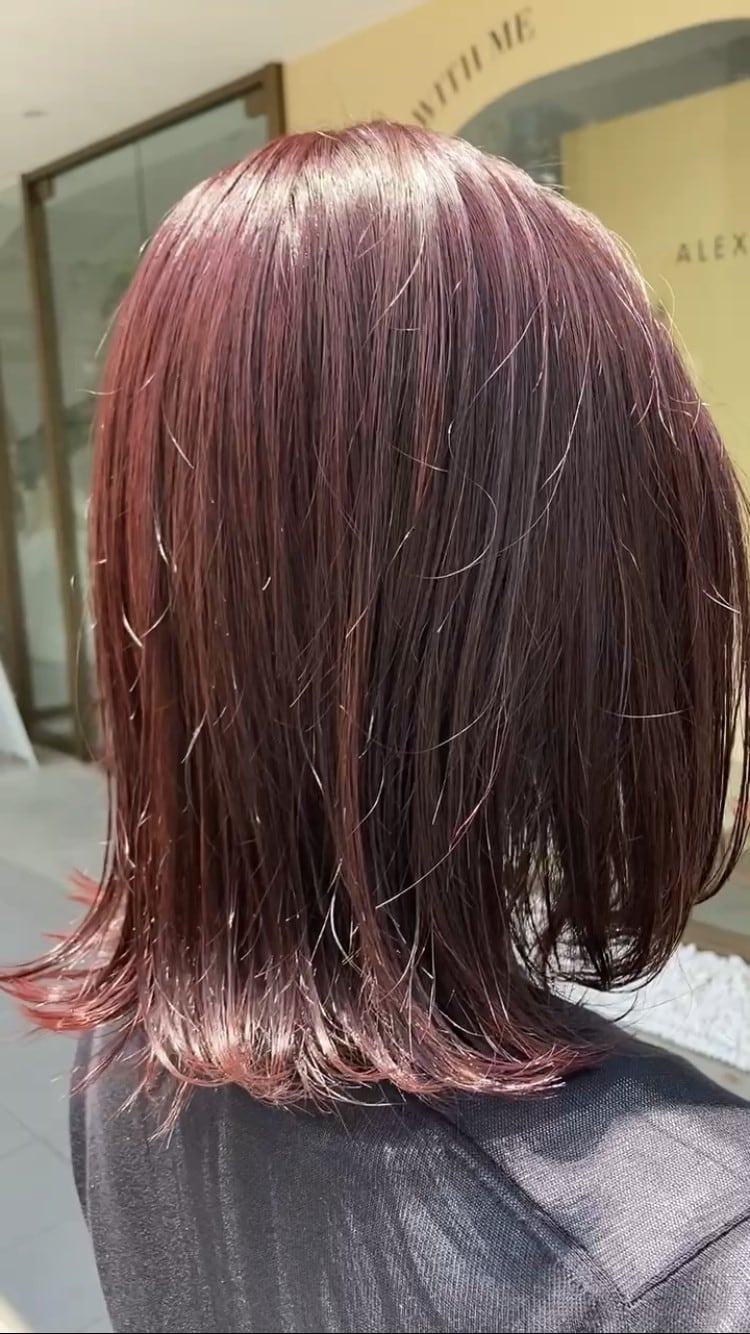 【2024年夏】おすすめヘアカラー特集 垢ぬけスタイル20選 | ヘアカラーリング | LICOLO - 髪から自分を好きになる