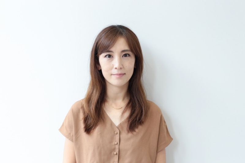 【2024年最新】40代におすすめの白髪ぼかしハイライト | ヘアカラーリング | LICOLO - 髪から自分を好きになる