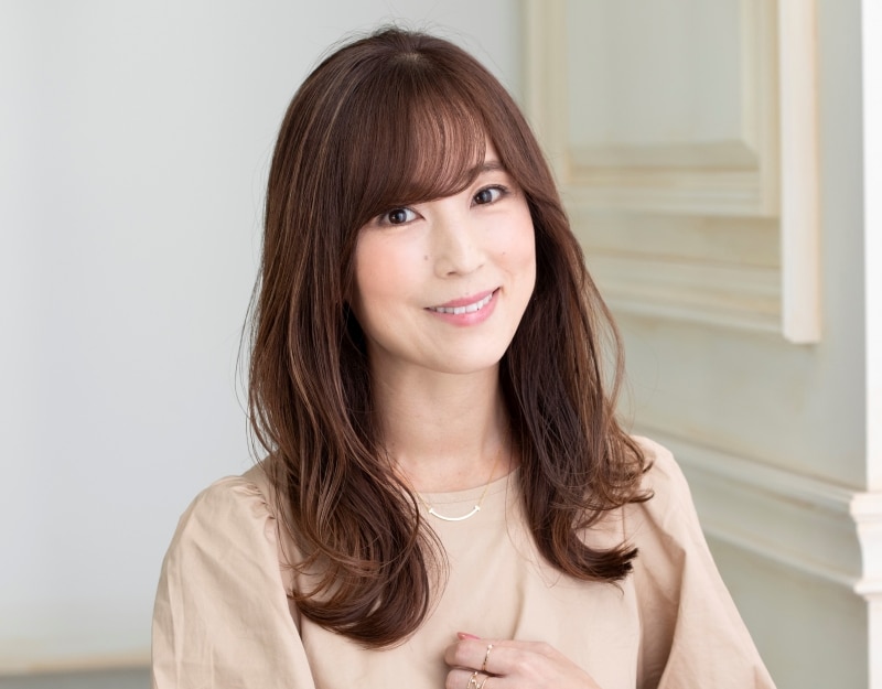 【2024年最新】40代におすすめの白髪ぼかしハイライト | ヘアカラーリング | LICOLO - 髪から自分を好きになる