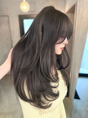 グレージュってどんな髪色？ブリーチは？市販品でできる？ | ヘアカラーリング | LICOLO - 髪から自分を好きになる